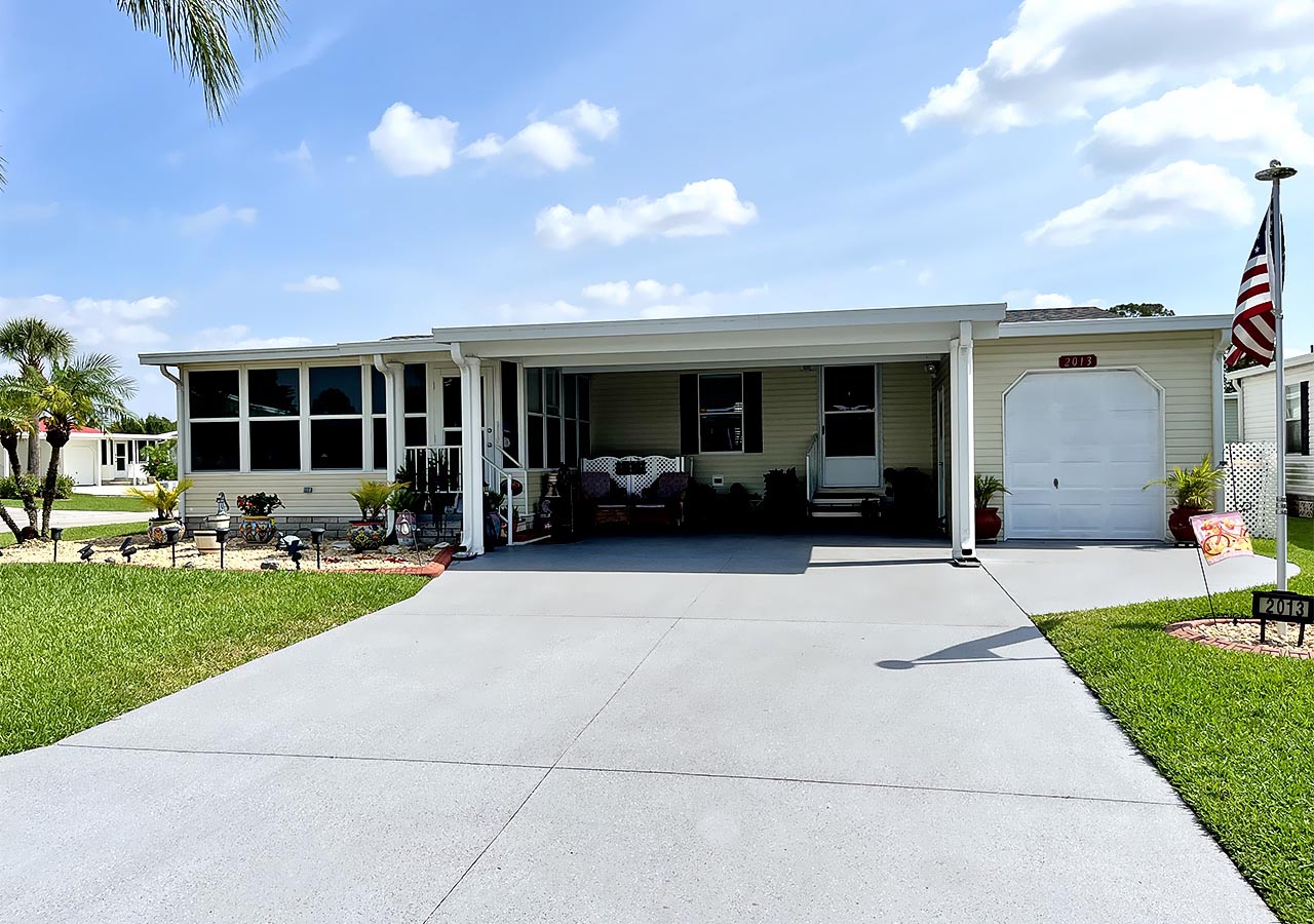 2013 Sawgrass Trail | Hometown America