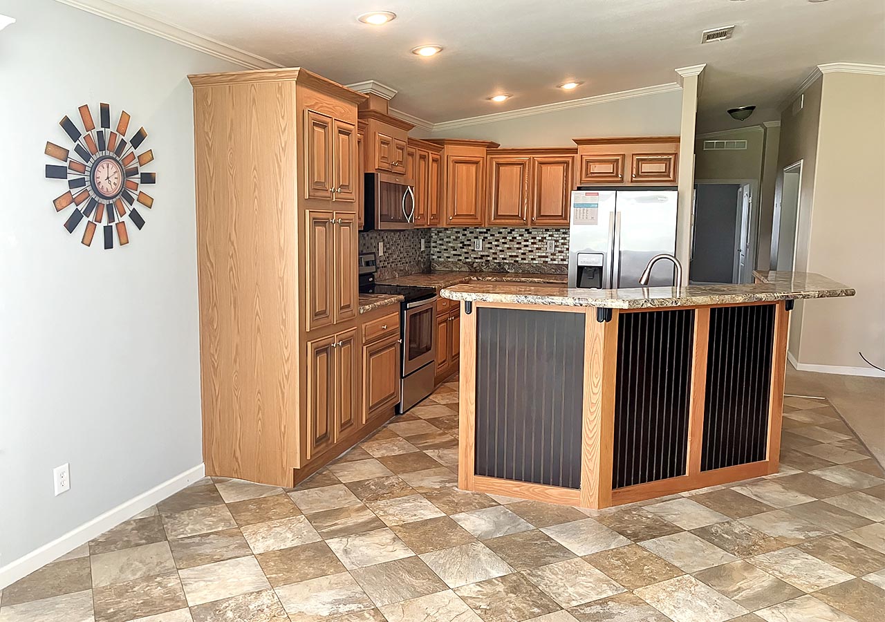 1825 AUGUSTA RD. | Hometown America