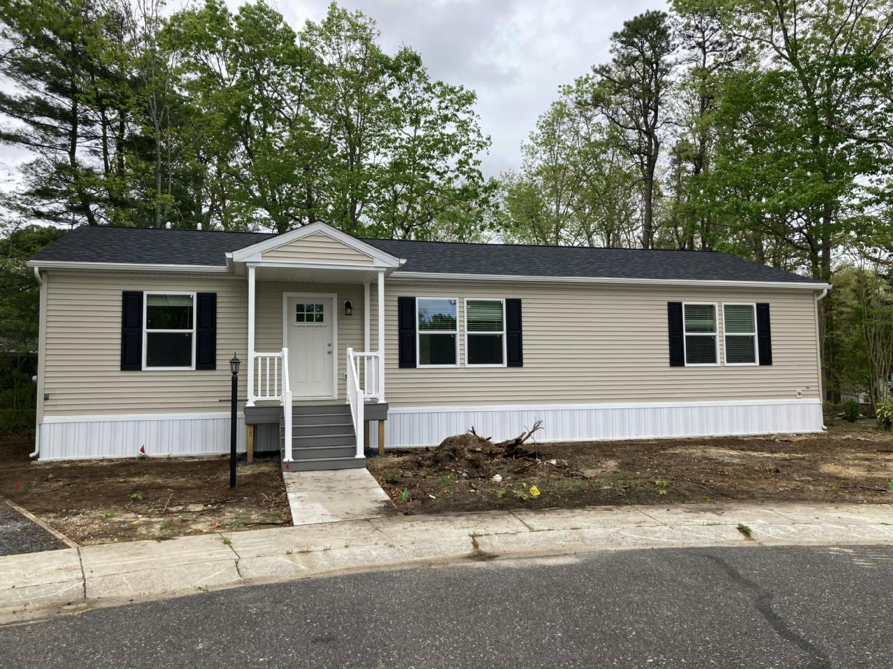 18 Chestnut Court | Hometown America