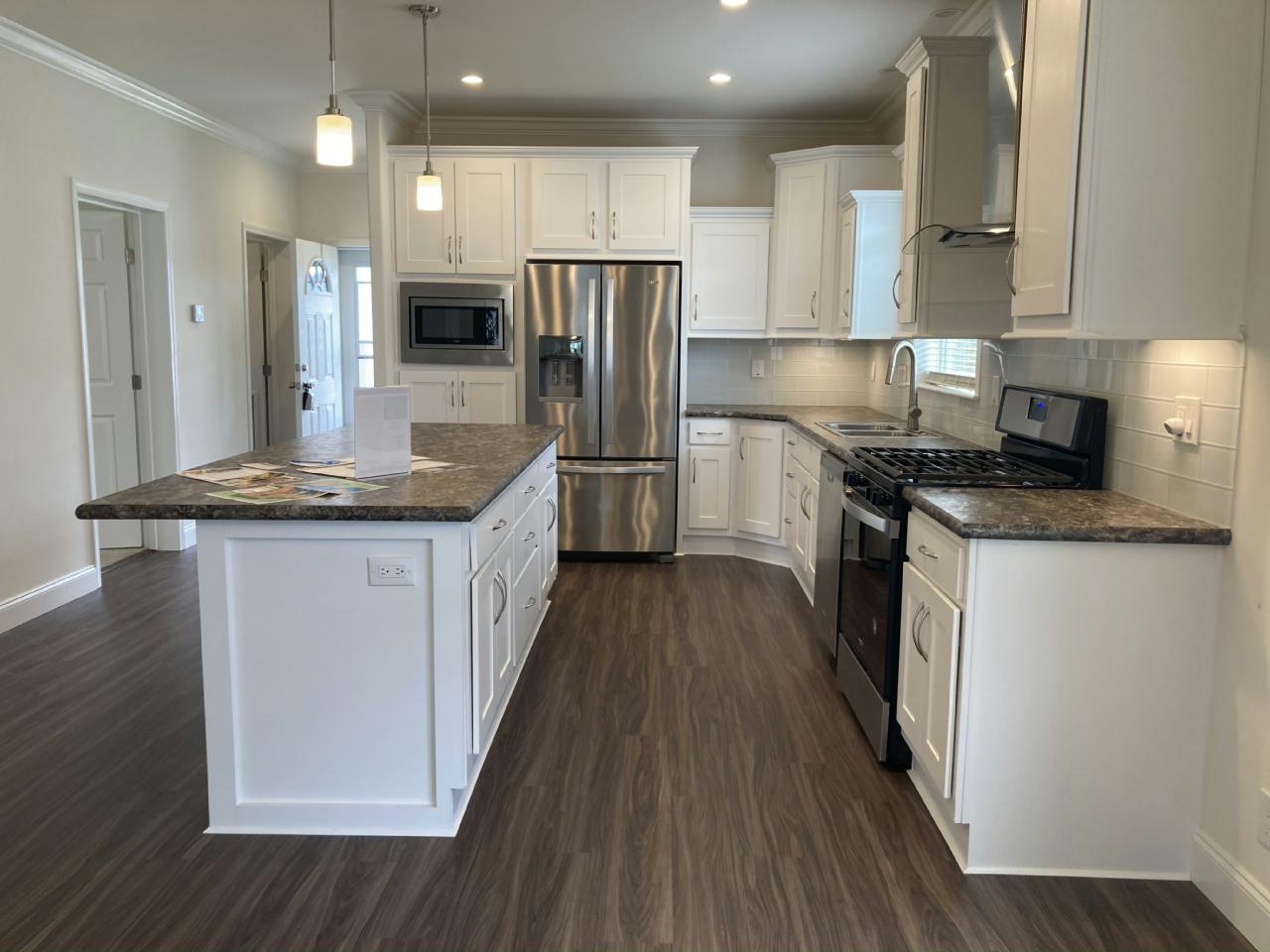 1537 Colt Lane | Hometown America