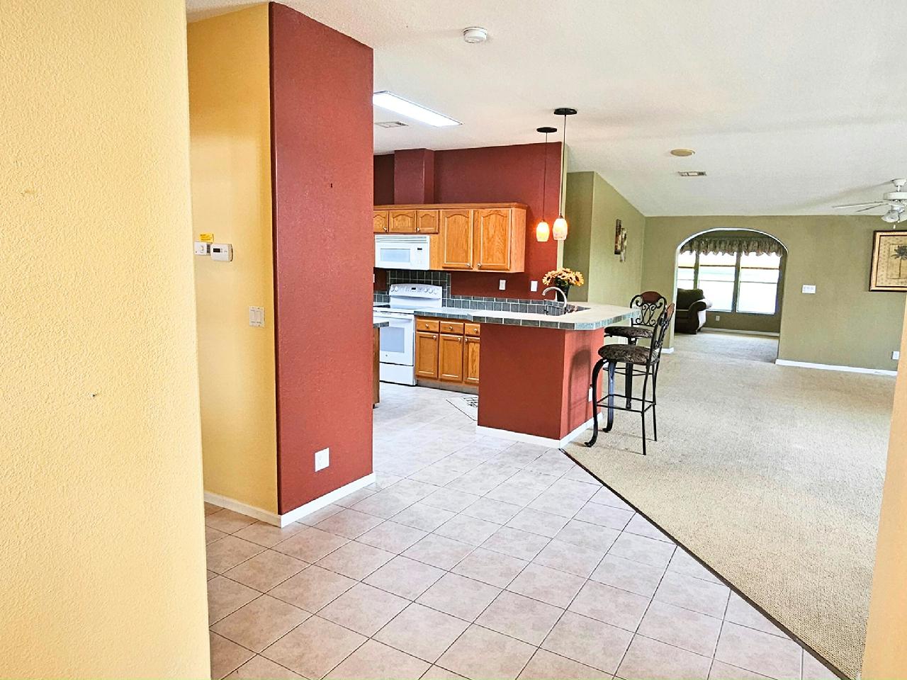 1926 Sunflower Circle | Hometown America